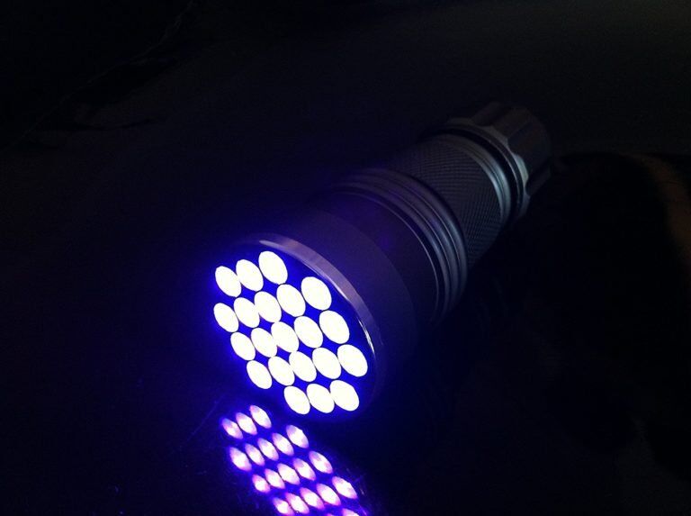The Best 365nm UV Flashlight - PointOptics